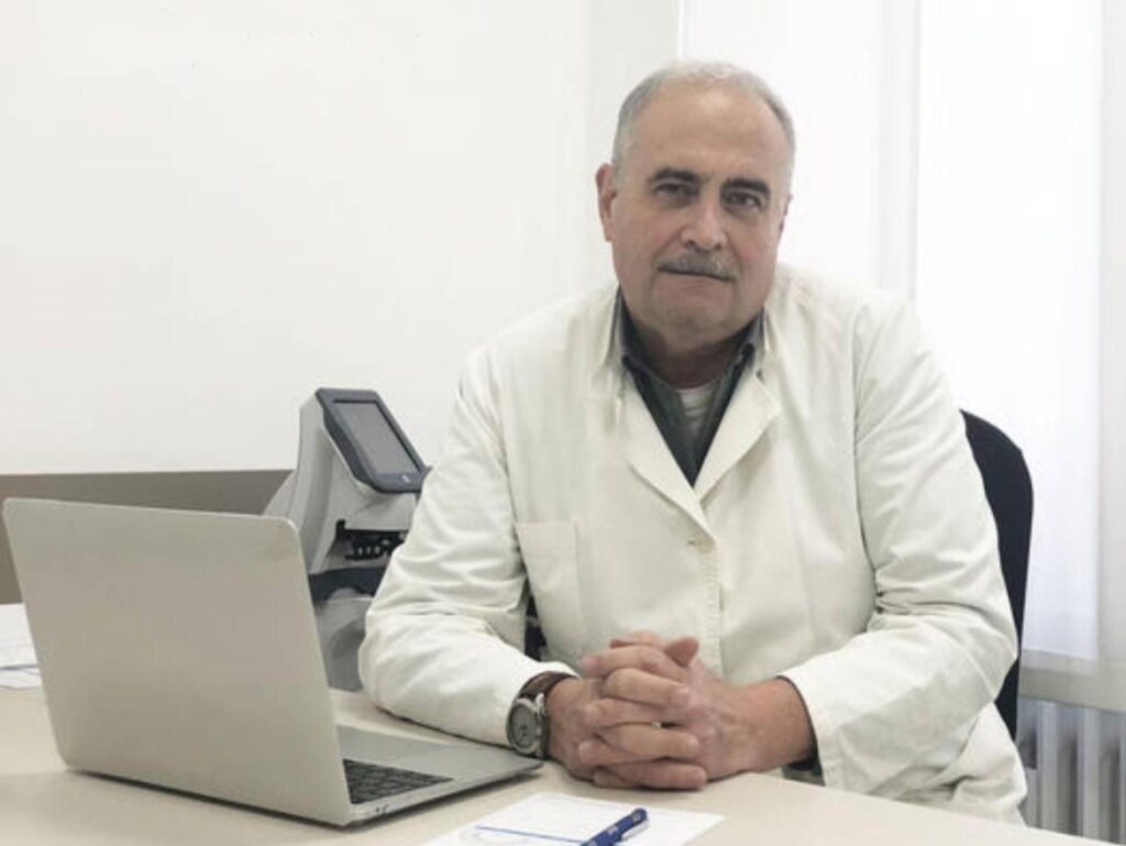 Morto improvvisamente l'oculista Enrico Raschio - Il Piccolo