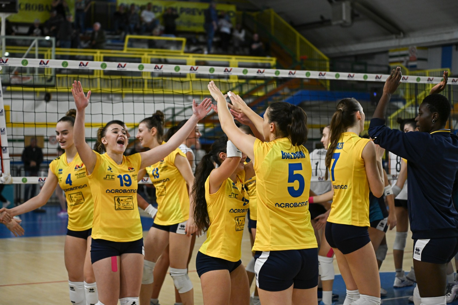 Acrobatica inarrestabile: 3-0 contro Volpiano - Il Piccolo